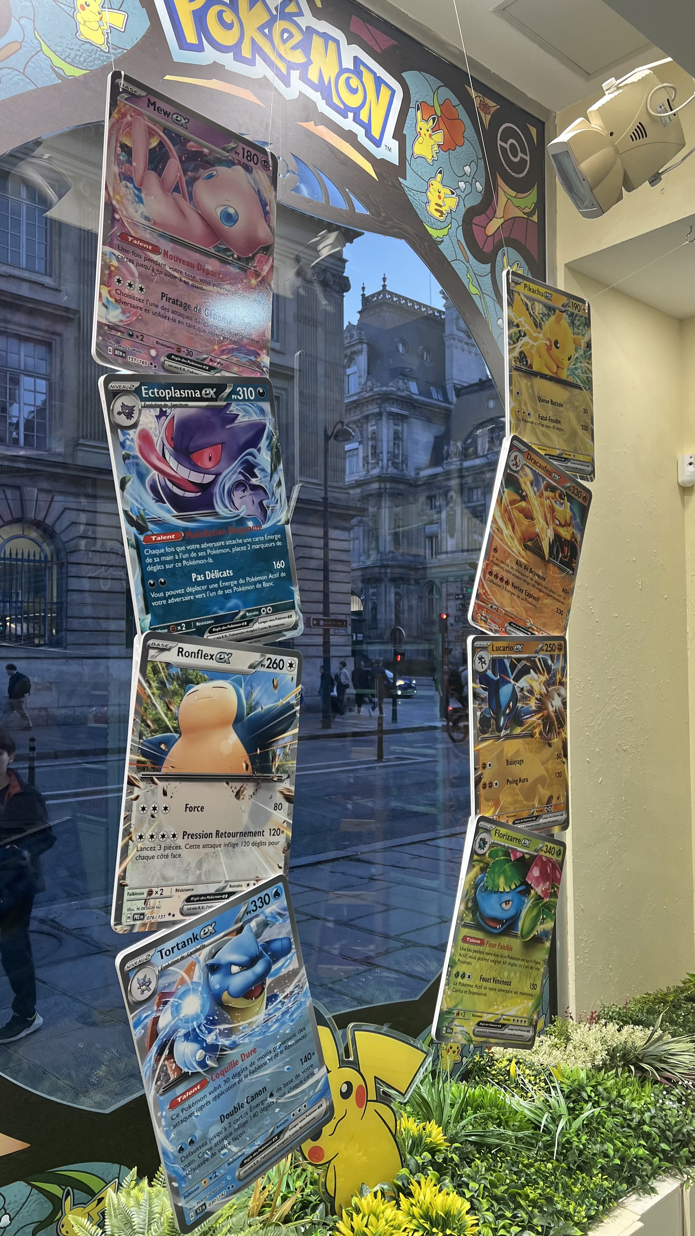 Venez découvrir la première boutique Pokémon officielle et permanente à ...
